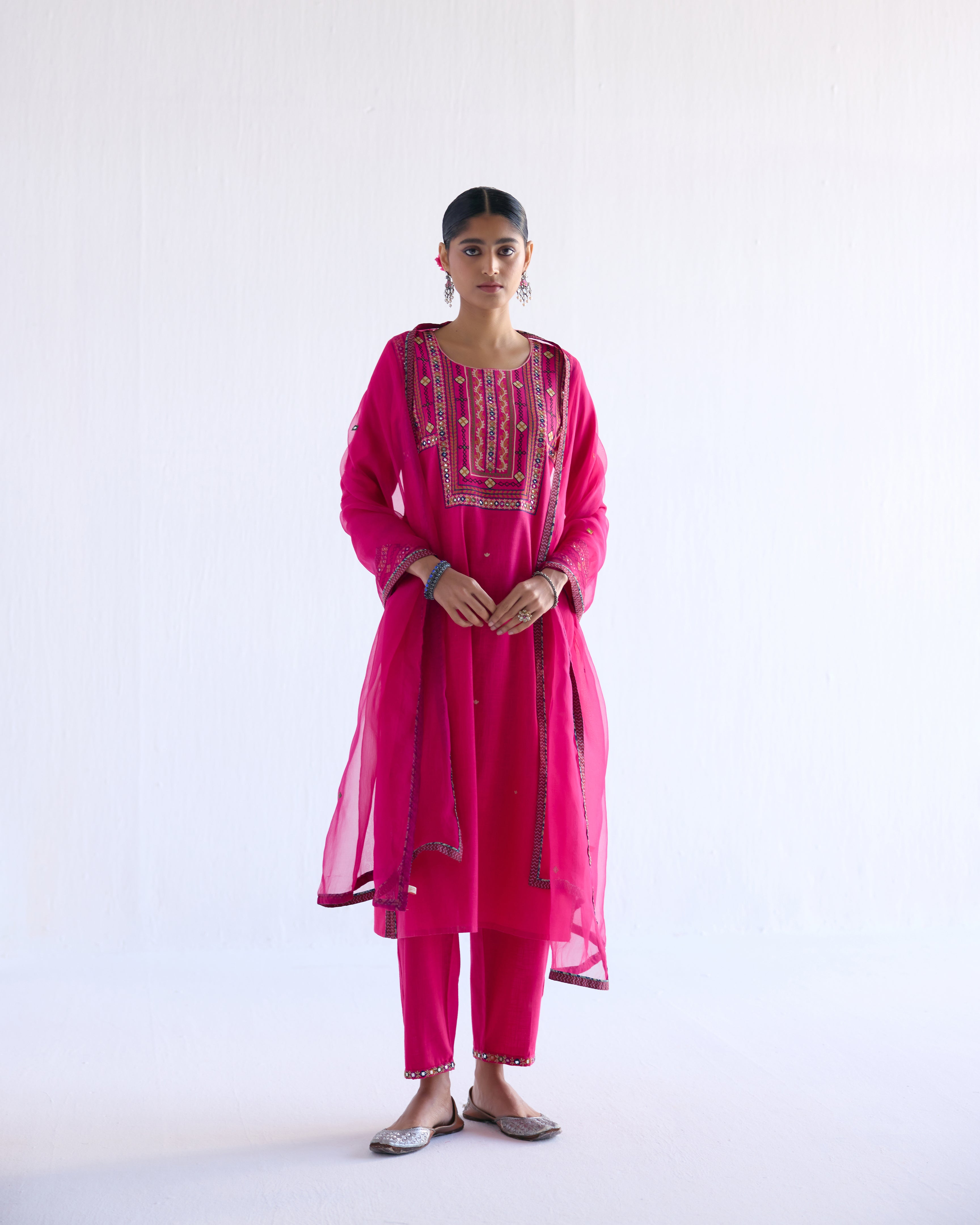 Idaya Dupatta Rani Pink – Sampada