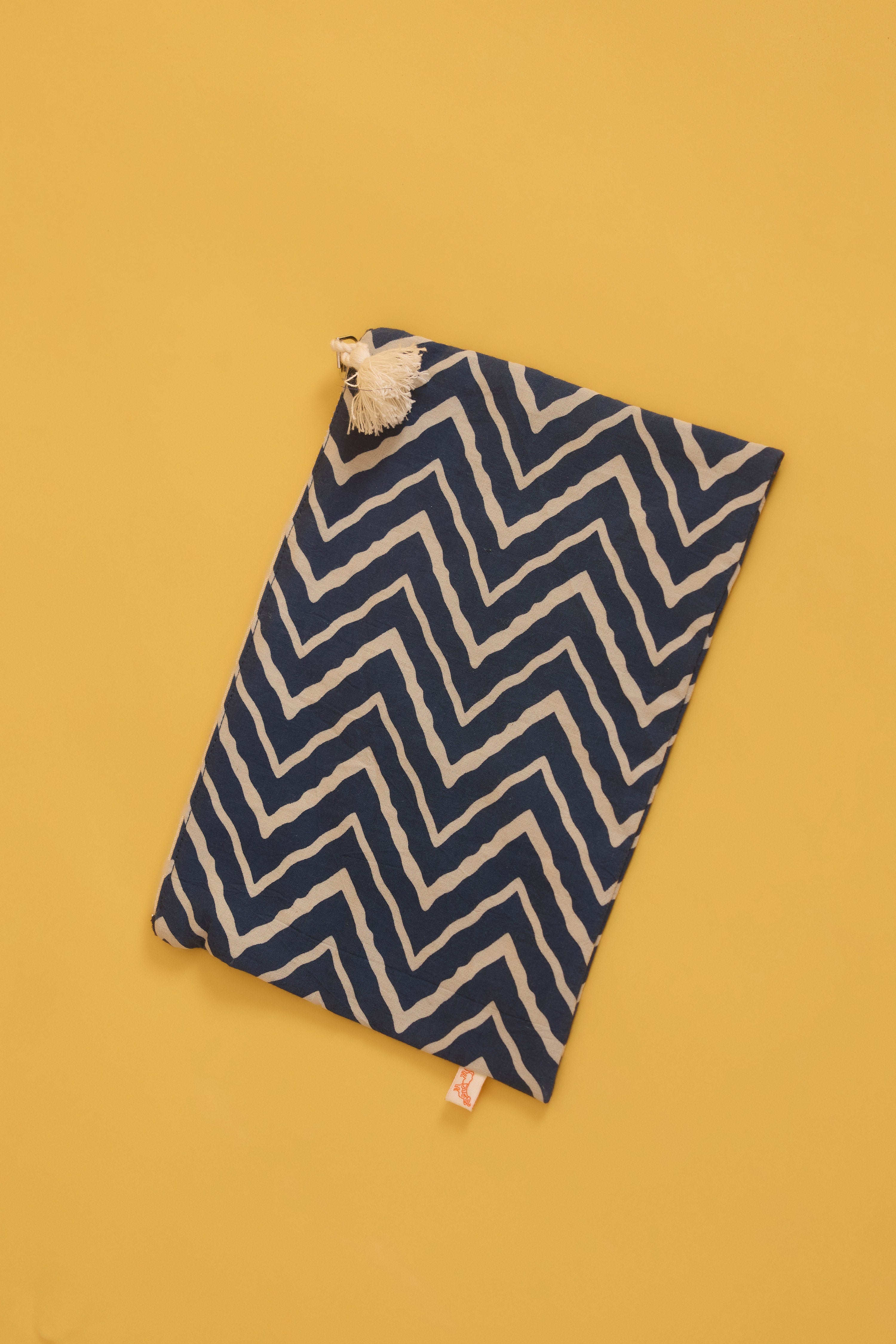 Utility Pouch Blue White – Sampada